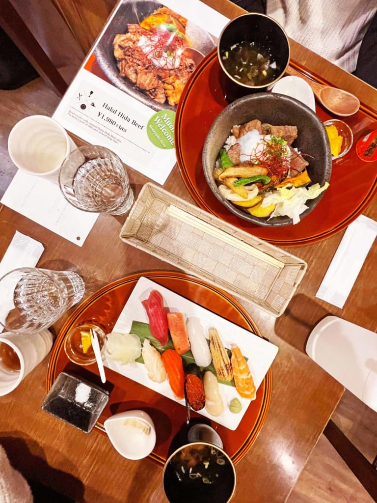 Magical Winter Trip to the Snowy Shirakawa-go in Muslim-Friendly Way ...