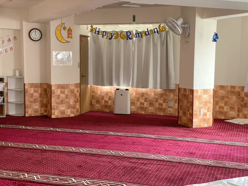 Discovering the Muslim-Friendly Gems of Kobe: Halal Kobe Beef, Prayer ...