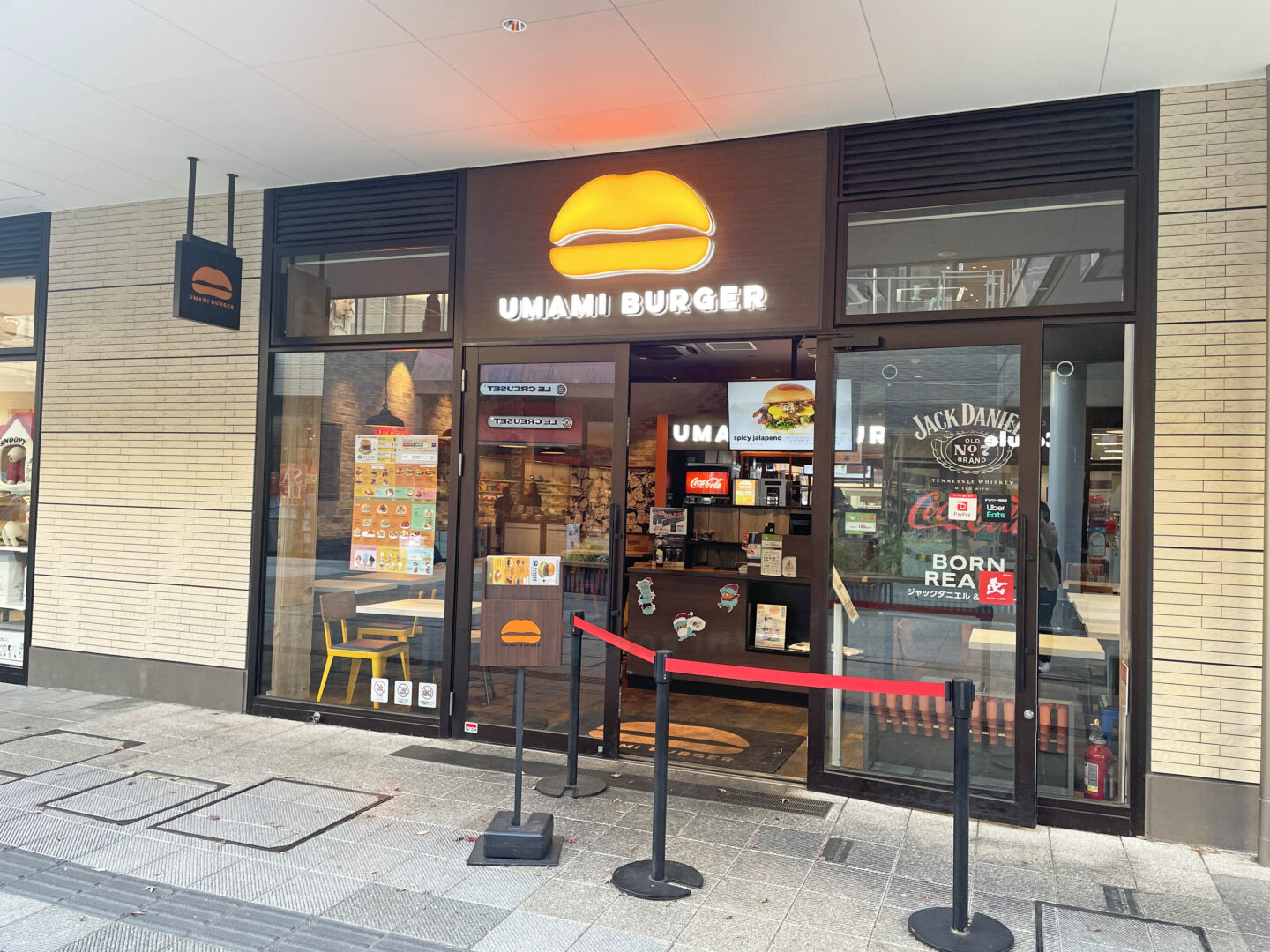 UMAMI BURGER's Vegan Delight in Grandberry Park, Tokyo!